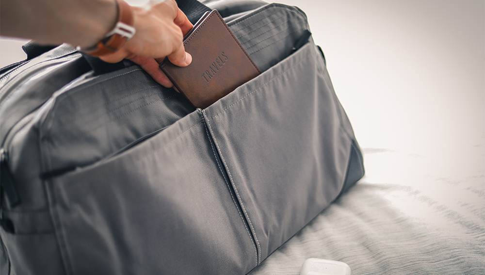 7 Tips for Choosing and Packing the Perfect Travel Bag - Avecobaggie